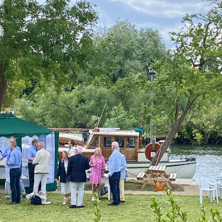 Eyot Social SUP Group – Eyot Centre